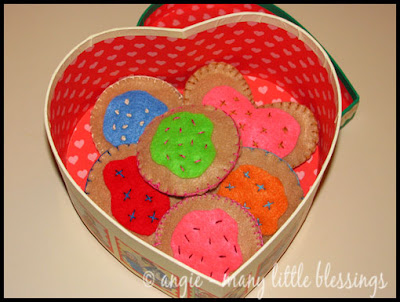 Felt Cookies for Christmas