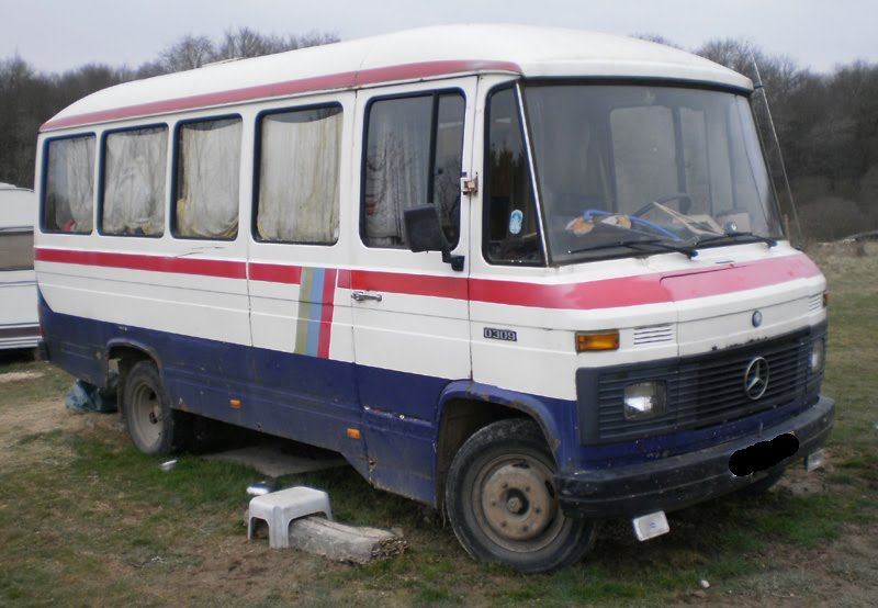 VW-Bully und andere Old-Timer: Mercedes O309 Wohnbus