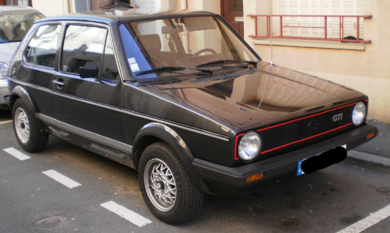 VW-Bully und andere Old-Timer: Golf 1 GTI in Cluny