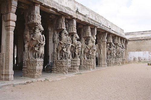 The Gifted Secrets ^-^: World Most Amazing Temples