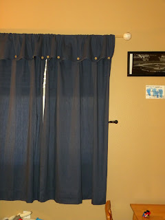 sassy scarlett: Baseball Curtain Rod