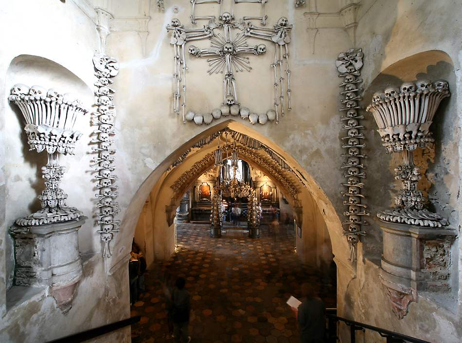 Sedlec Ossuary- Human bones never looked more beautiful ~ Ek musafir