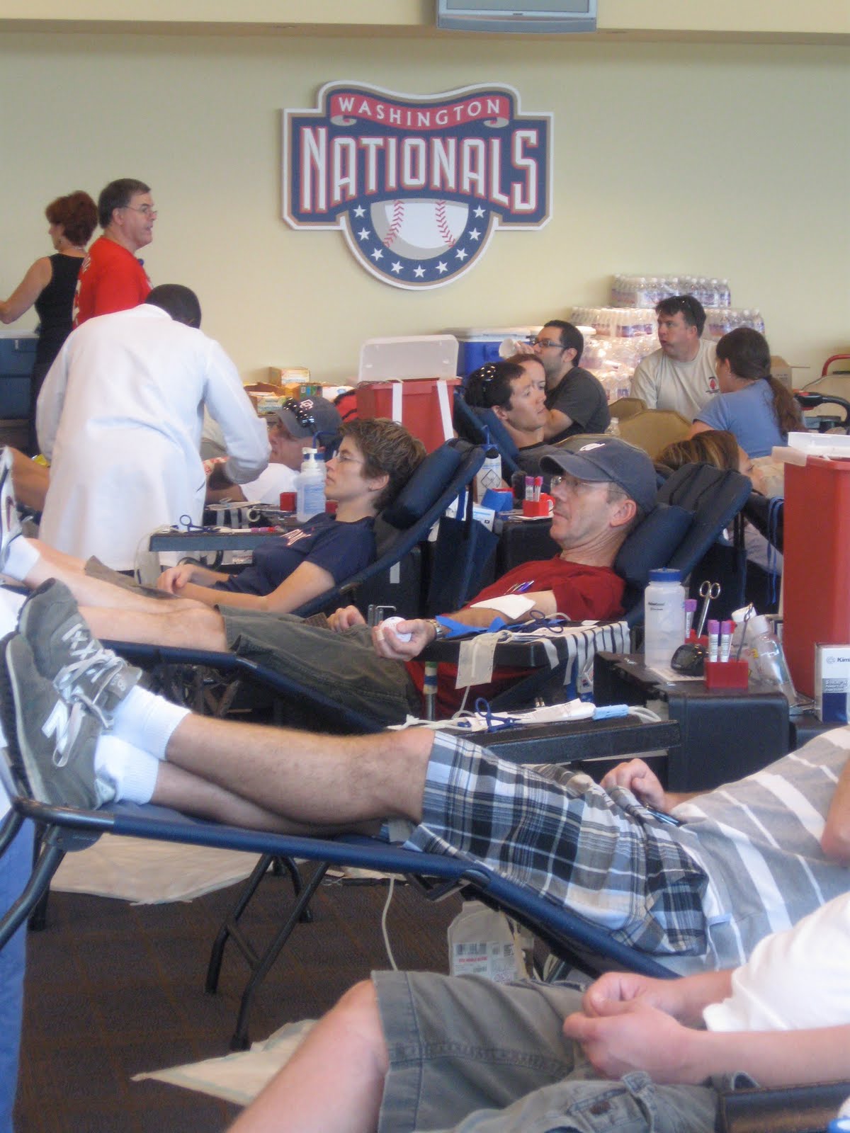Nats320 -- A Washington Nationals Blog: 2010 INOVA Blood Drive At ...