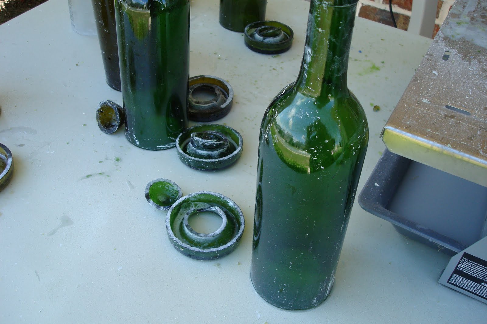 Big Girl Baubles: Upcycling Wine Bottles - The Process Part 1 - Cutting ...