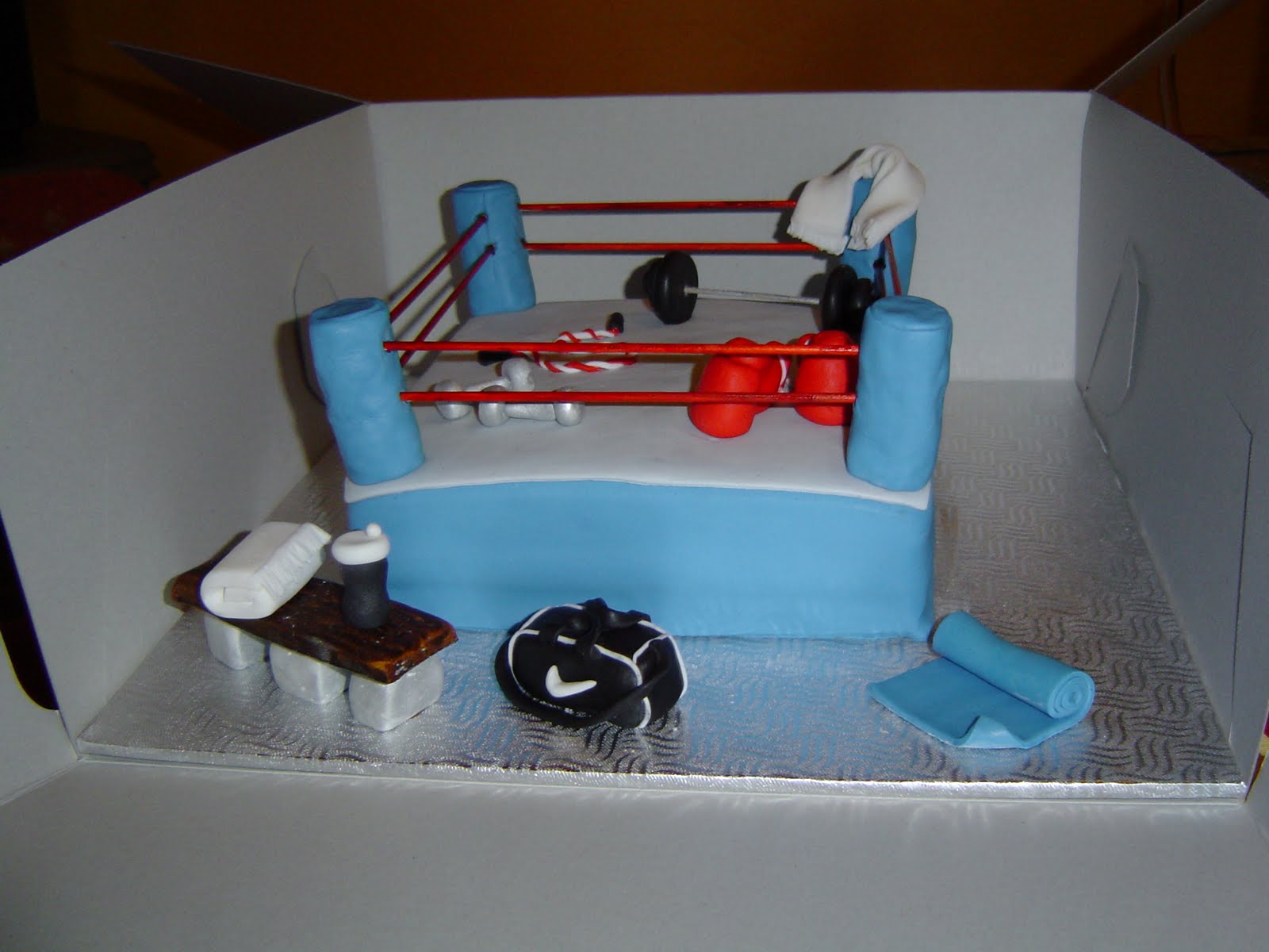 Cakes by Jess: Workout Cake!