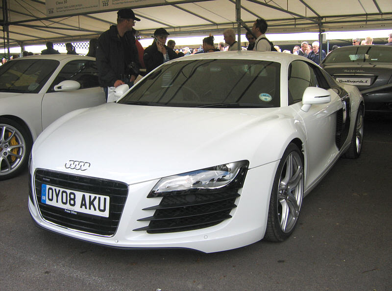 Best Cars In The World: Audi R8 Power
