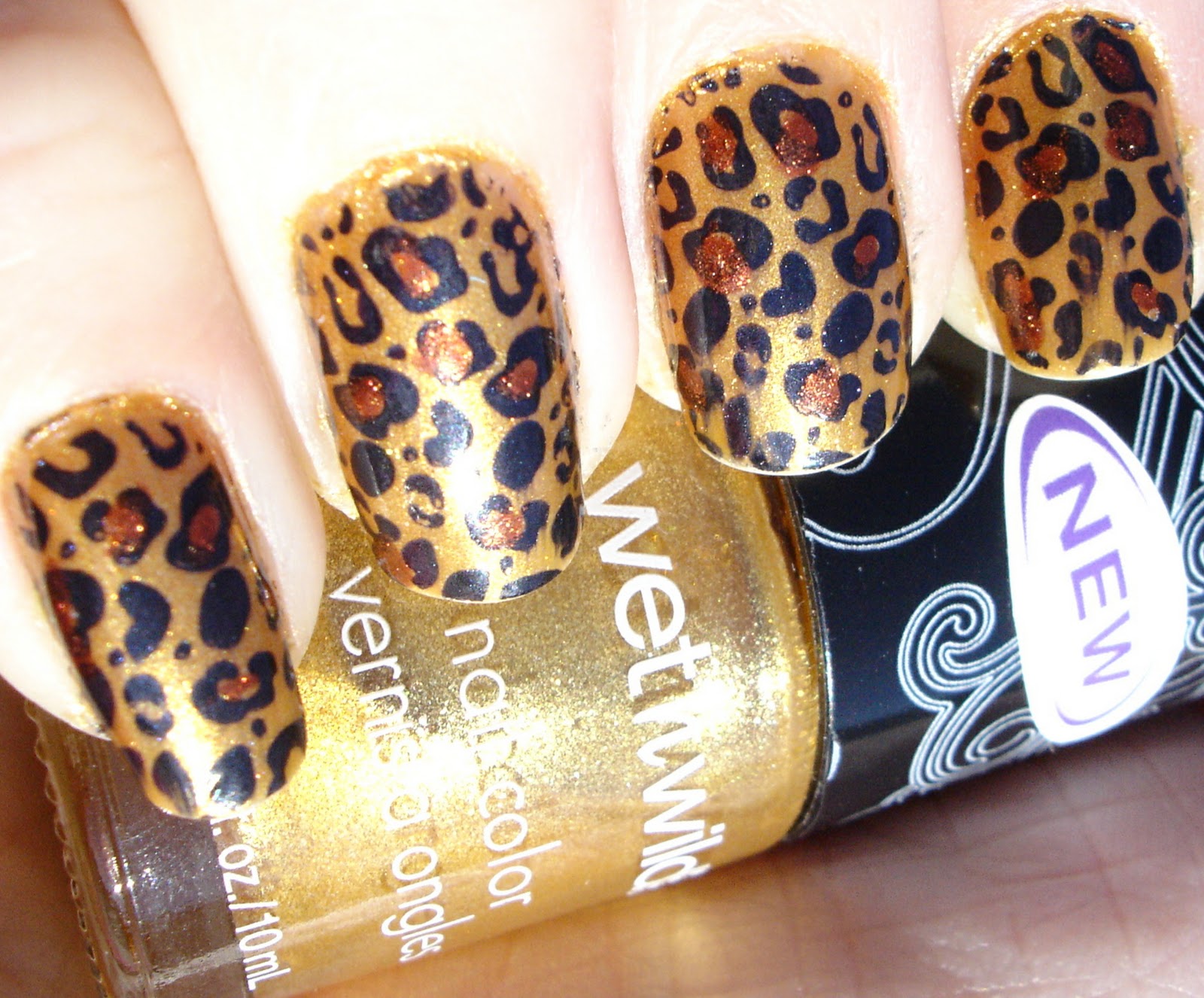 Polishology: Leo(pard) Print Manicure