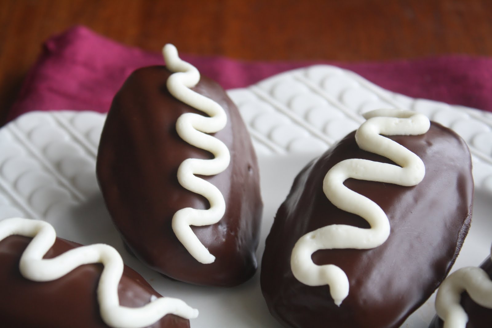 Effort to Deliciousness: TWD: Fluff-Filled Chocolate Madeleines