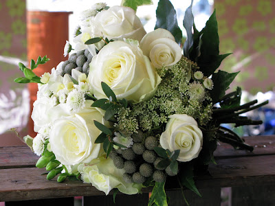 Hills Florist: Black & Ivory Wedding