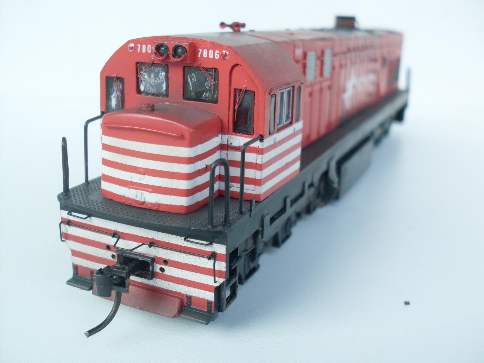 Ferreomodelismo Brasileiro: U20C Frateschi + Sondtraxx Tsunamy