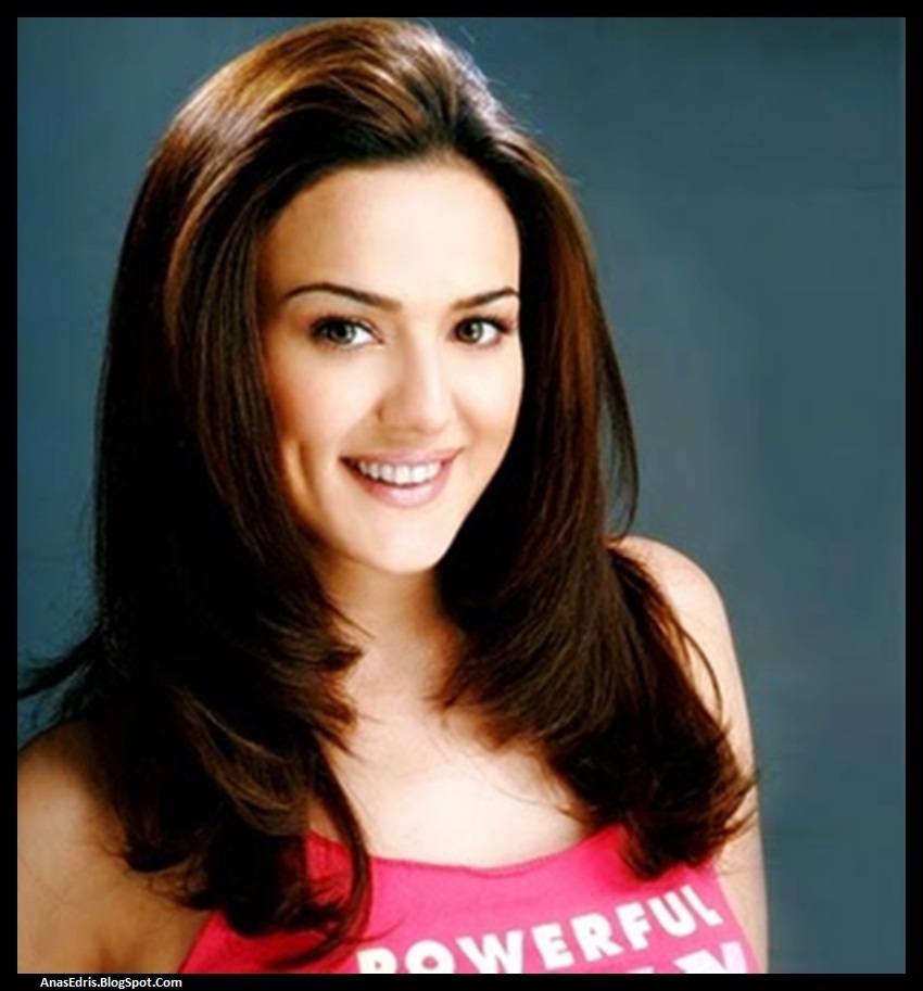 Anas EDRIS - BLOG SITE: Best Smiles Of Bollywood