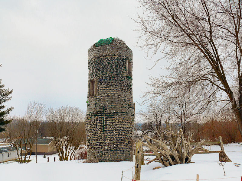 Rooftop Reviews: "Weird Michigan" by Linda S. Godfrey