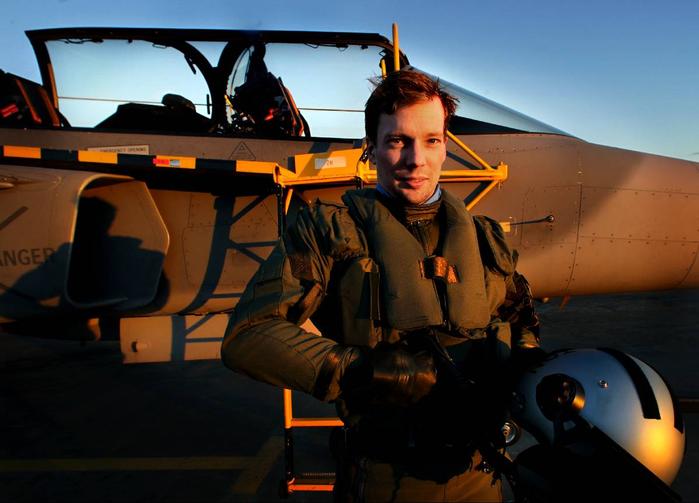 THAIDEFENSE-NEWS: ภาพถ่าย + วิดีโอ สวยๆ ของ Gripen และ นักบินสวีเดน ...