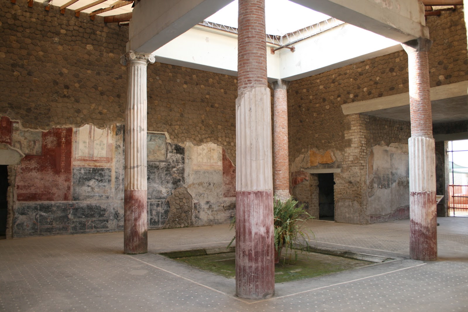 DOMVS ROMANA: Atrio, centro activo del hogar romano