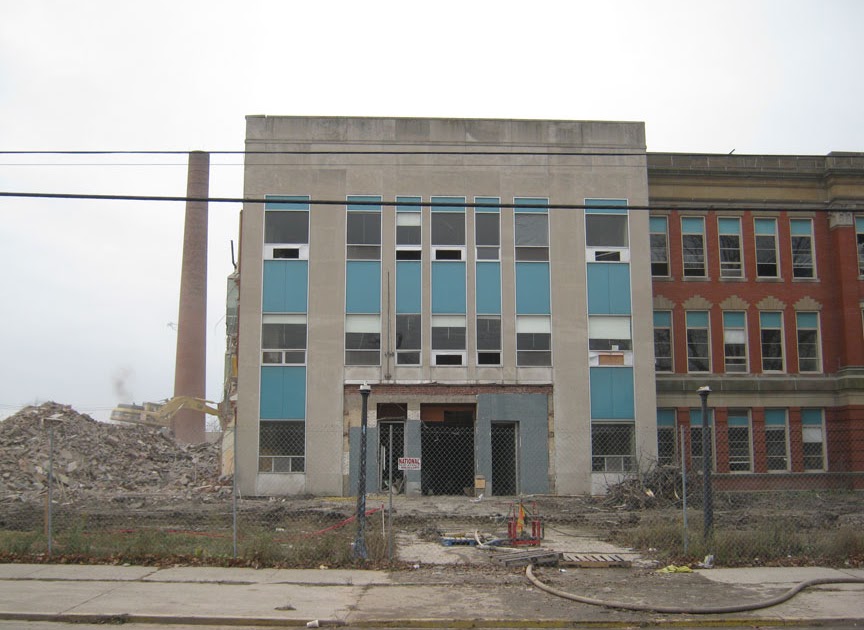 Brady's Bunch of Lorain County Nostalgia: LHS Demolition Update 3