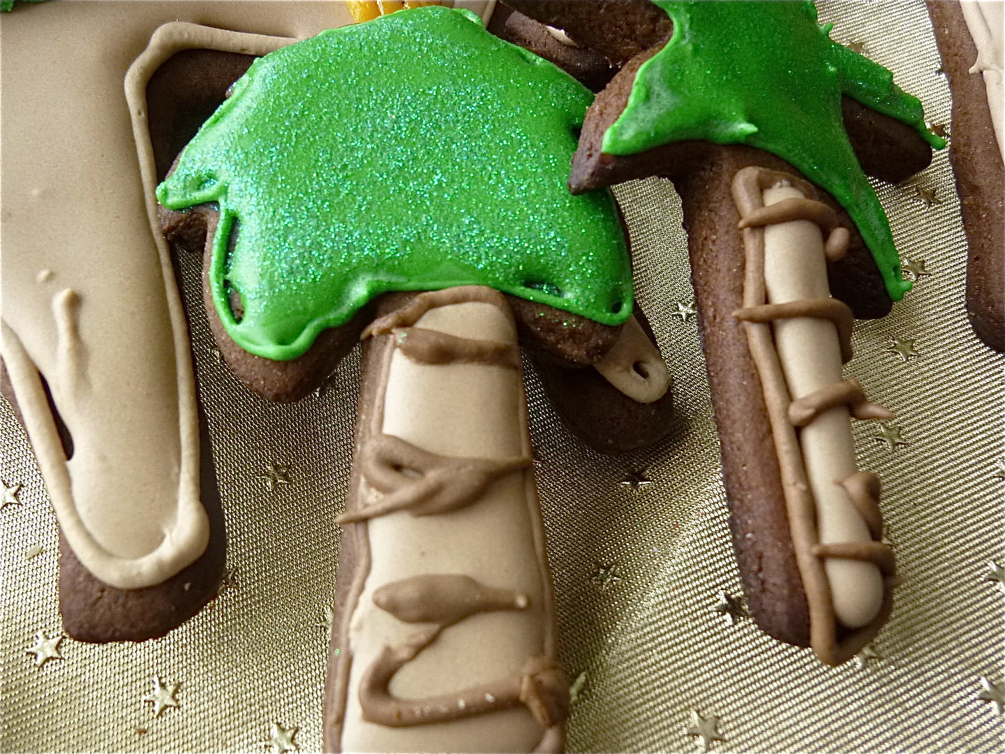 Gingerbread Camels & Palm Trees – Diary of a Mad Hausfrau