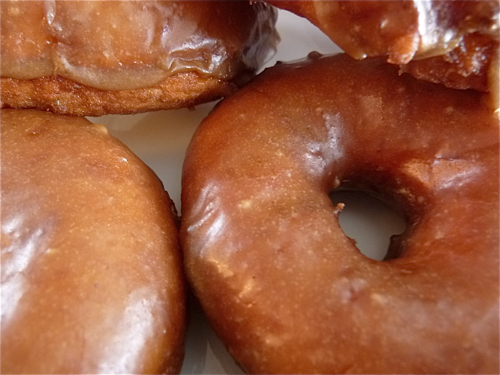 Vanilla Bean Doughnuts with Root Beer Glaze – Diary of a Mad Hausfrau