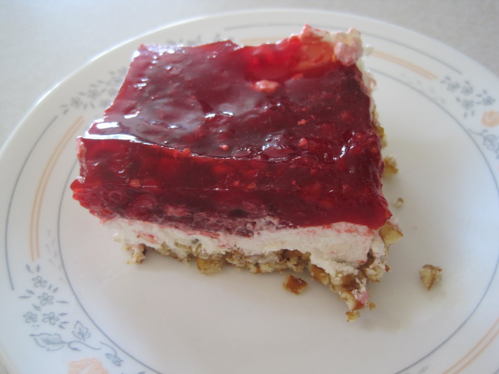 Good Lookin Cookin: Marty's Raspberry Jello Dessert/ Salad