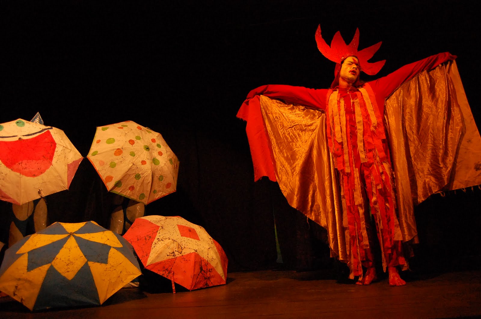 MITI: Eu Chovo, tu choves, ele chove - Cia spírits MT