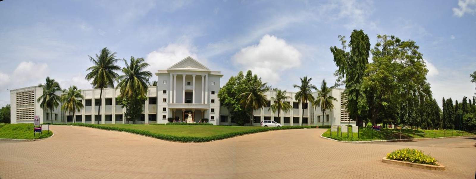 Wides n Zooms: Panaroma