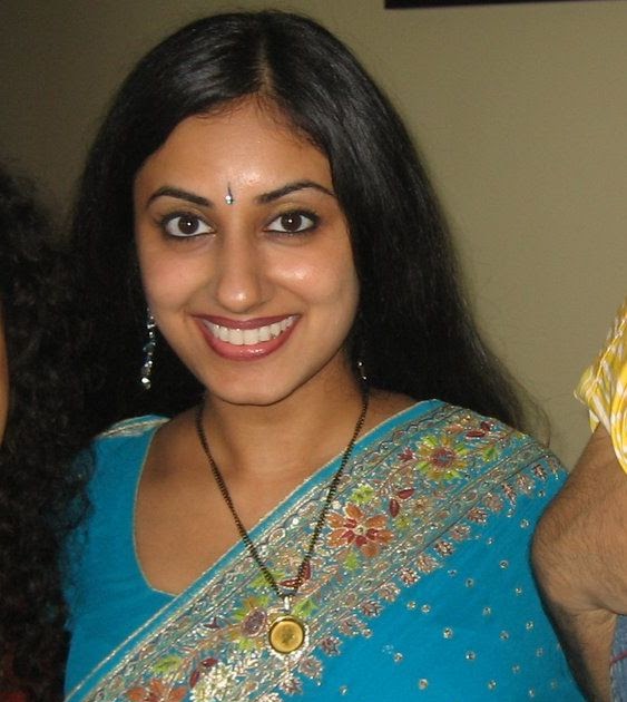 Desi Girls And Indian British Aunties Pics British Girls In Sarhi