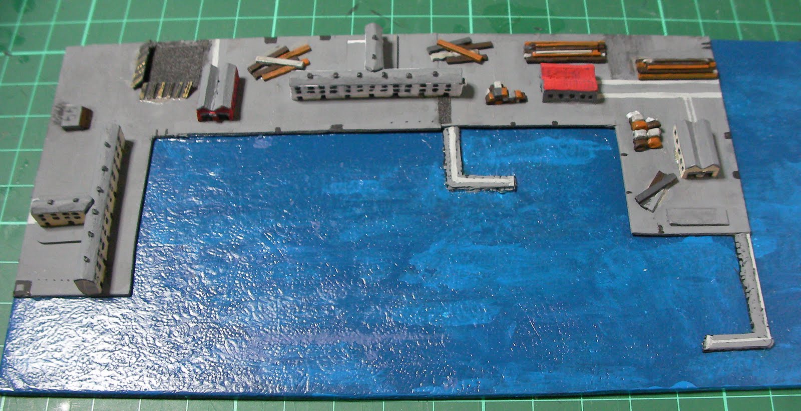 SteelonSandBlog: Small Scale Naval: Generic Dockyard