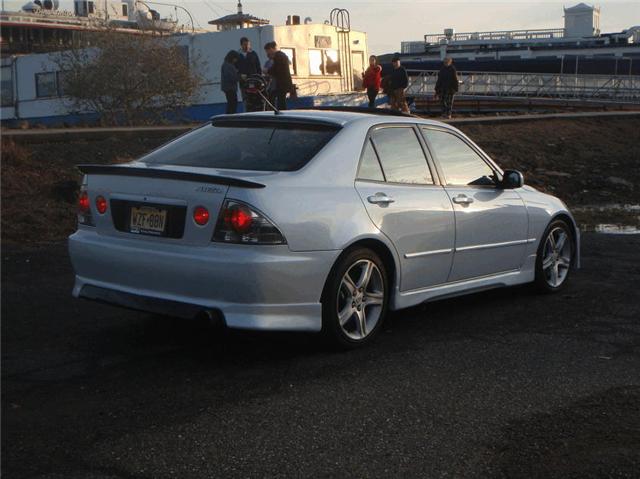 SoCal's iLLest: 1 clean IS300