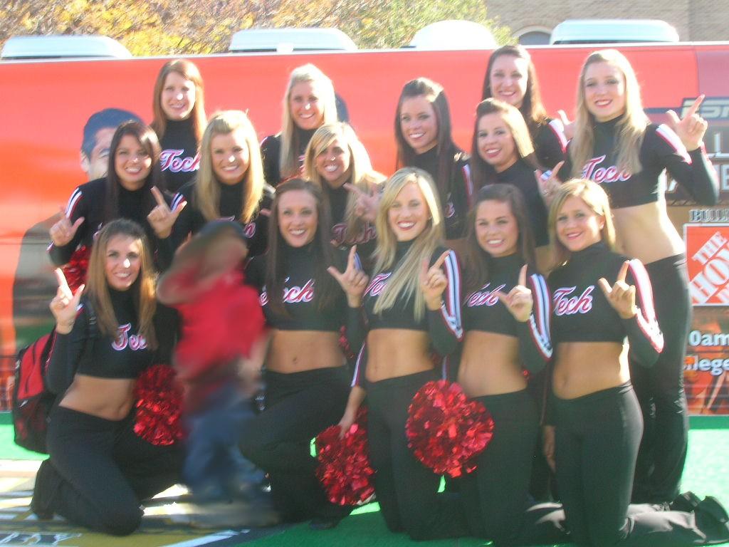 NFL and College Cheerleaders Photos: Texas Tech Cheerleaders at ESPN's ...