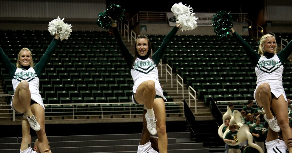 Cheerleaders Sport World: Week 5 Winners -- Michigan State