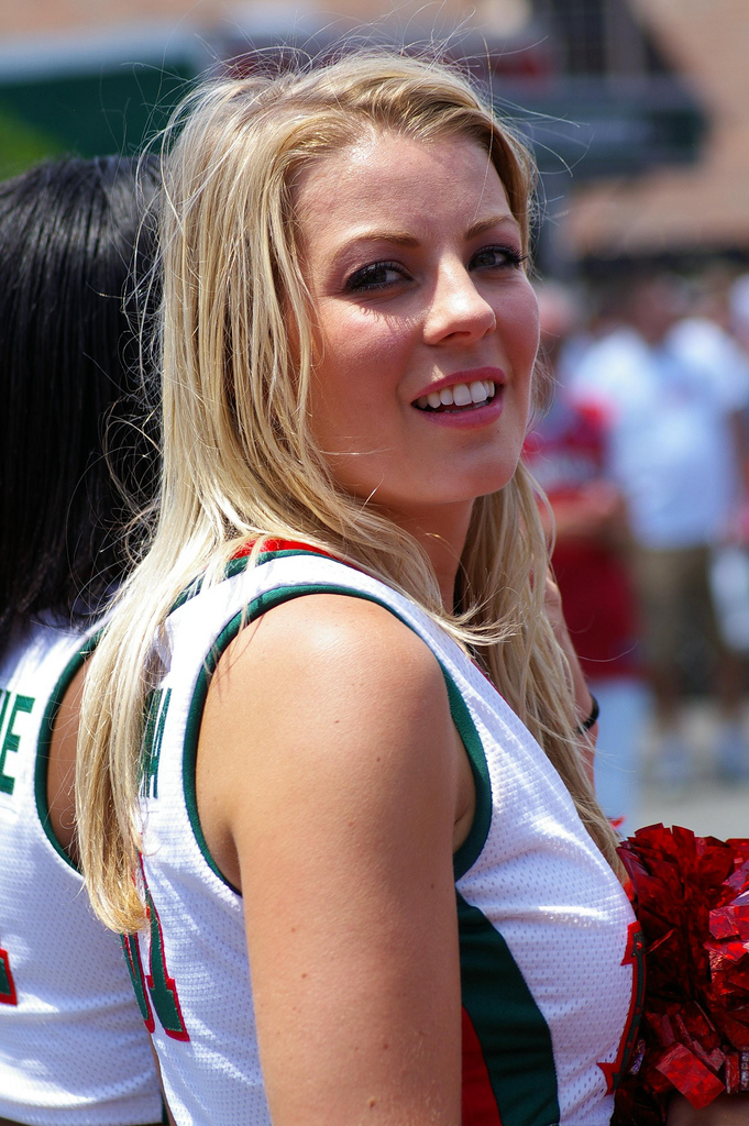 Pro Cheerleader Heaven: Milwaukee Bucks Cheerleaders