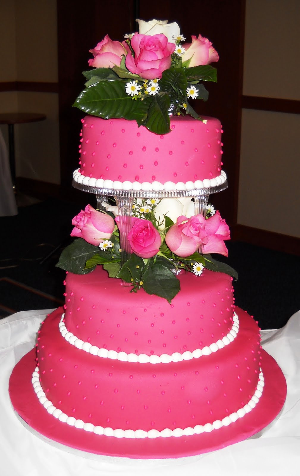 Jocelyn's Wedding Cakes and More....: Debutante's Cakes