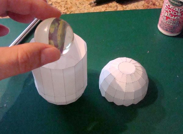 Sinner, Playing with Art: Paper Jumping Bean