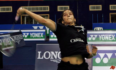 Glamour Models Gallery: Saina Nehwal Hot Navel and Thigh Show In Short ...