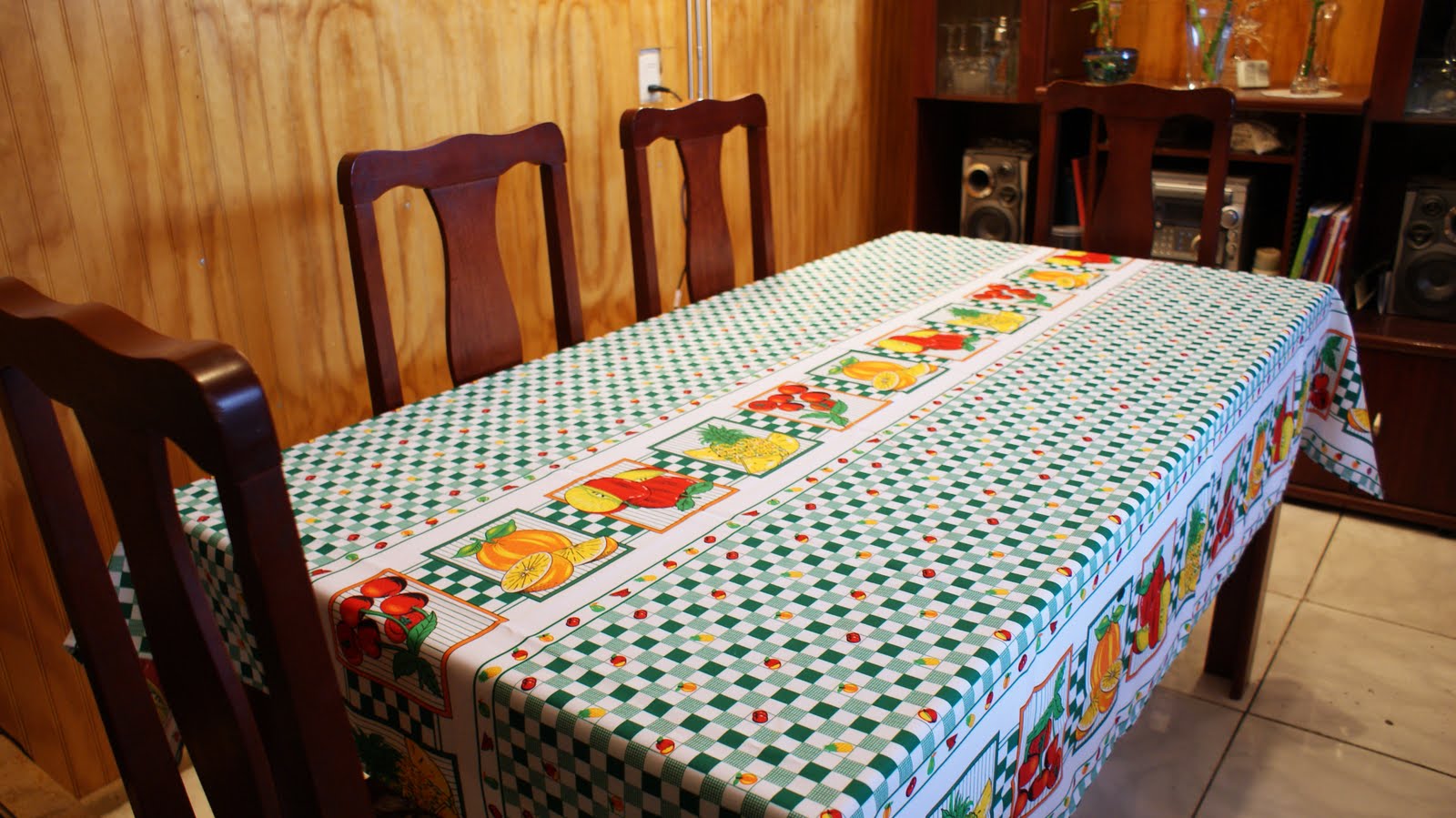 Manteles Teresita Häntsch S.: Mantel de Mesa Rectangular Diseño 07