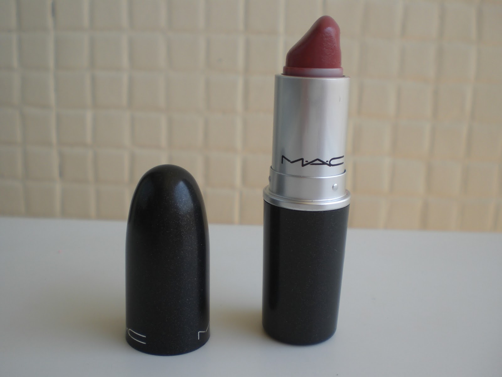 Gata Maquiada: Batom Brick-o-la da MAC