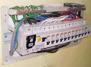 Electrical Installation Wiring Pictures: 1-Phase ELCB Connection Pictures