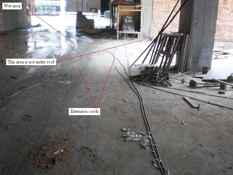Electrical Installation Wiring Pictures: Temporary electrical cabling