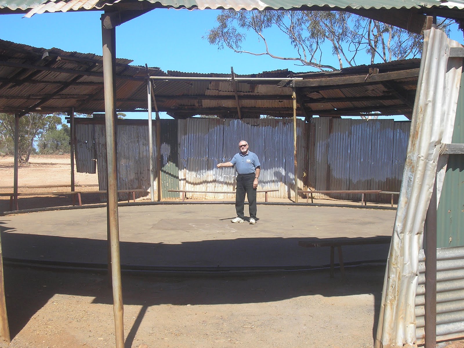 Whereiswitchwae?: Kalgoorlie Bush Two Up school