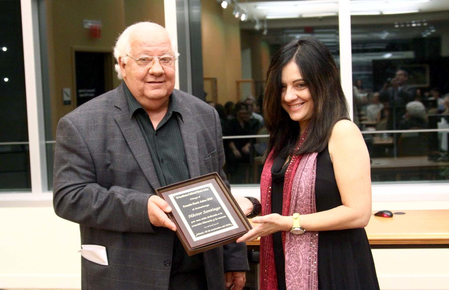 Magazine Cultural. Instituto Cultural René Ariza: Héctor Santiago ...