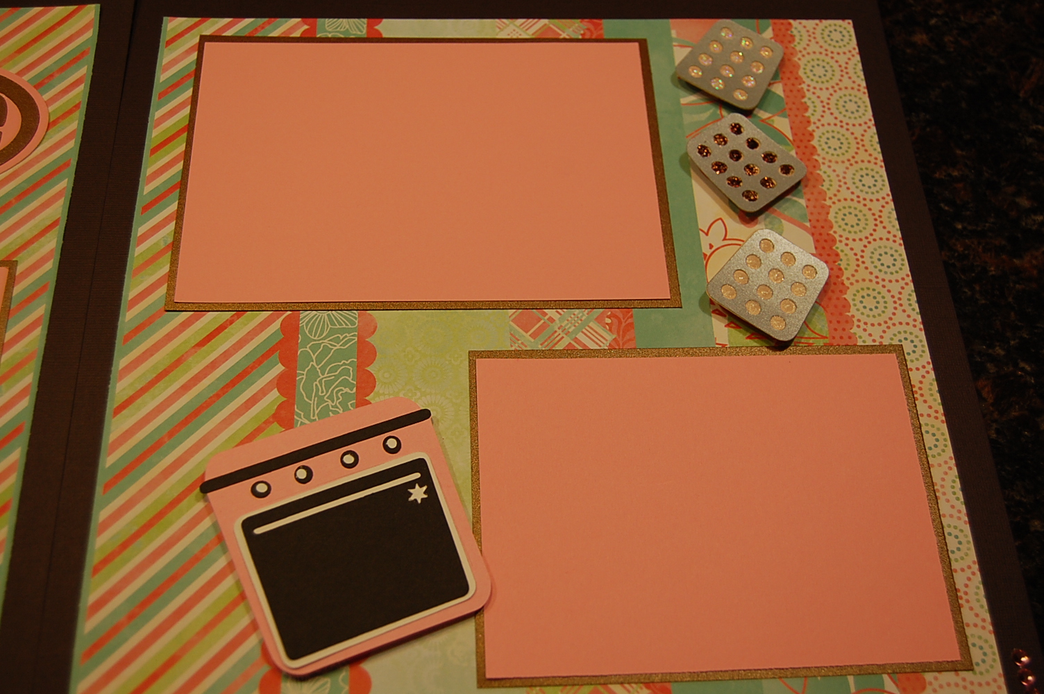 The Crafty Touch: Bake Scrapbook Layout - From My Kitchen Cricut Cartridge