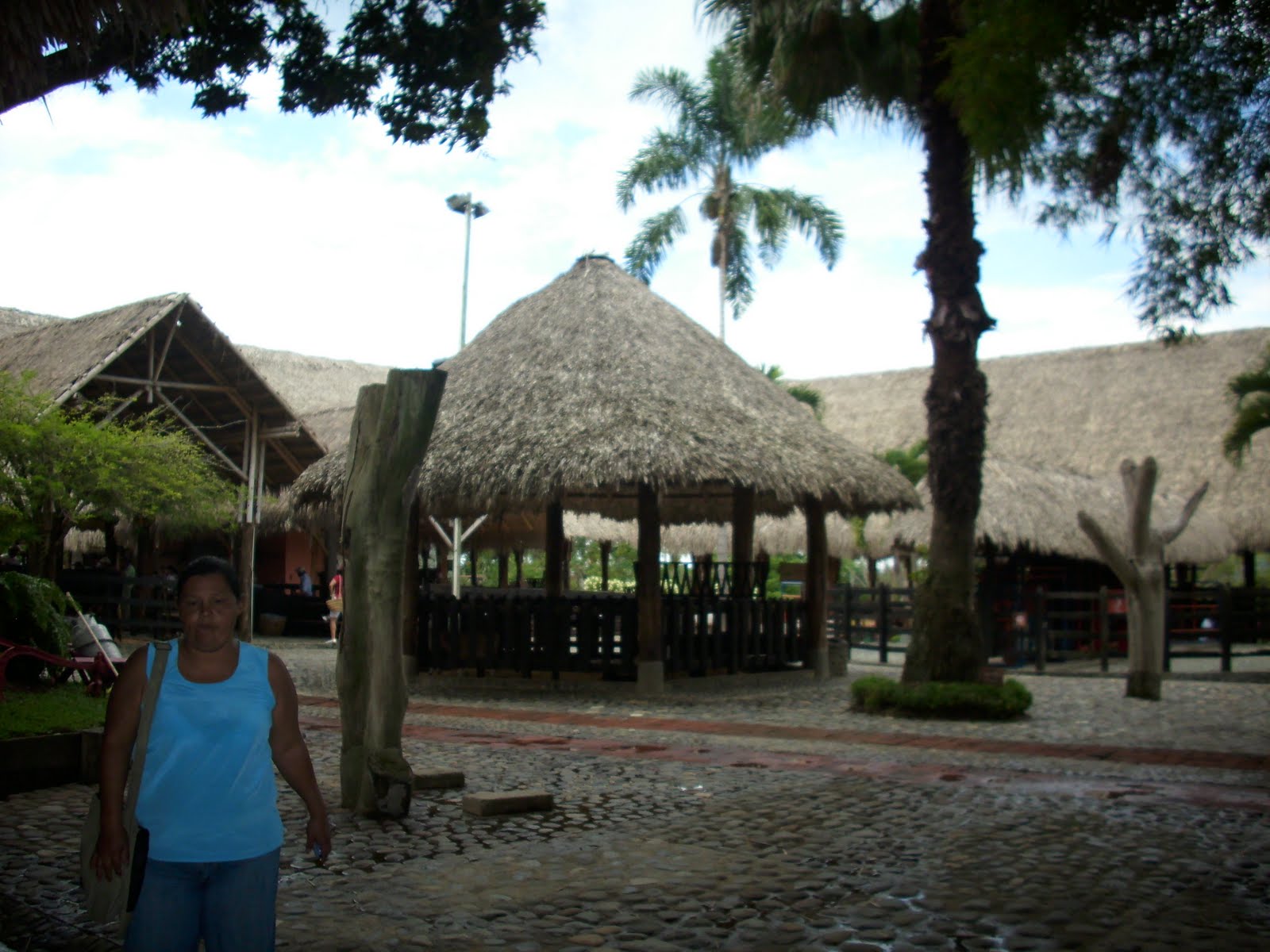 MUNDOMAGICO: Parque Panaca. Armenia Colombia