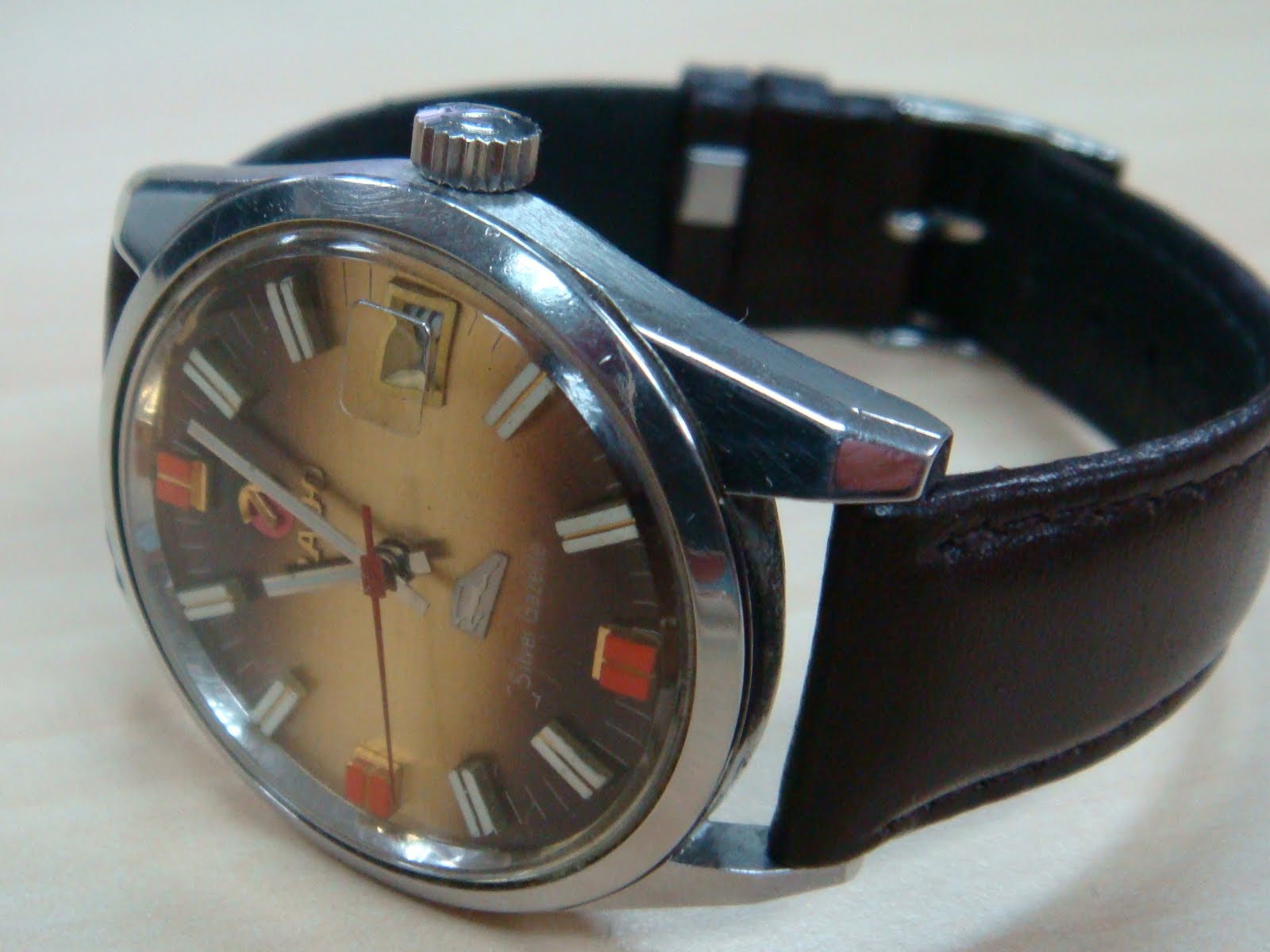 kunci jam: Rado Silver Gazelle