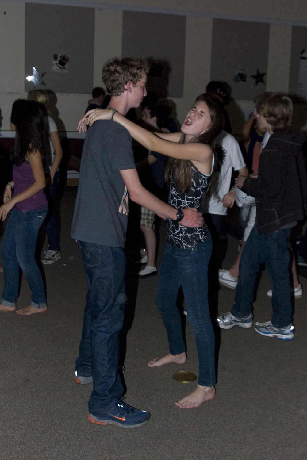 Tandem Friends School 6th Grade News: Middle School Dance - October 15