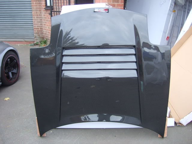 JDMbits: RX-7 FD Vented Carbon Hood!