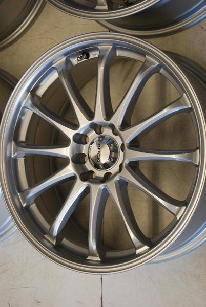 JDMbits: Brand New 17'' Dezent Vectors!