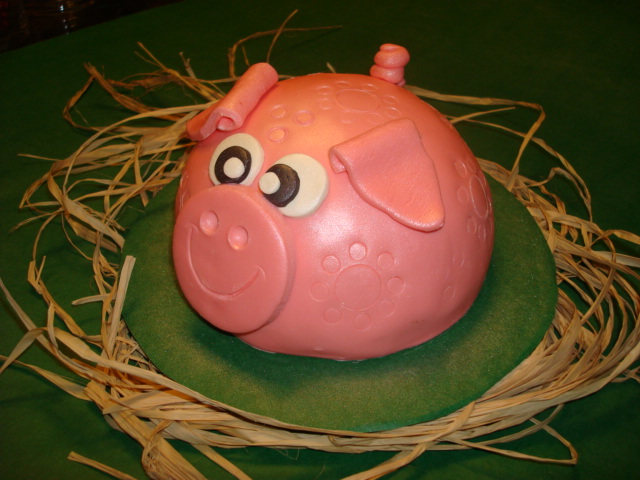 A Cookie Takes the Cake: Little pig cake