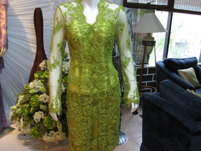 salinabridal: Kebaya Labuh Hijau Panel Lace