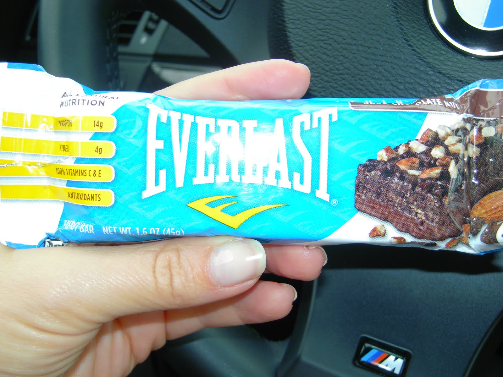 Fitness And The Foodie: Altus Hand Weights & Everlast Protein Bar