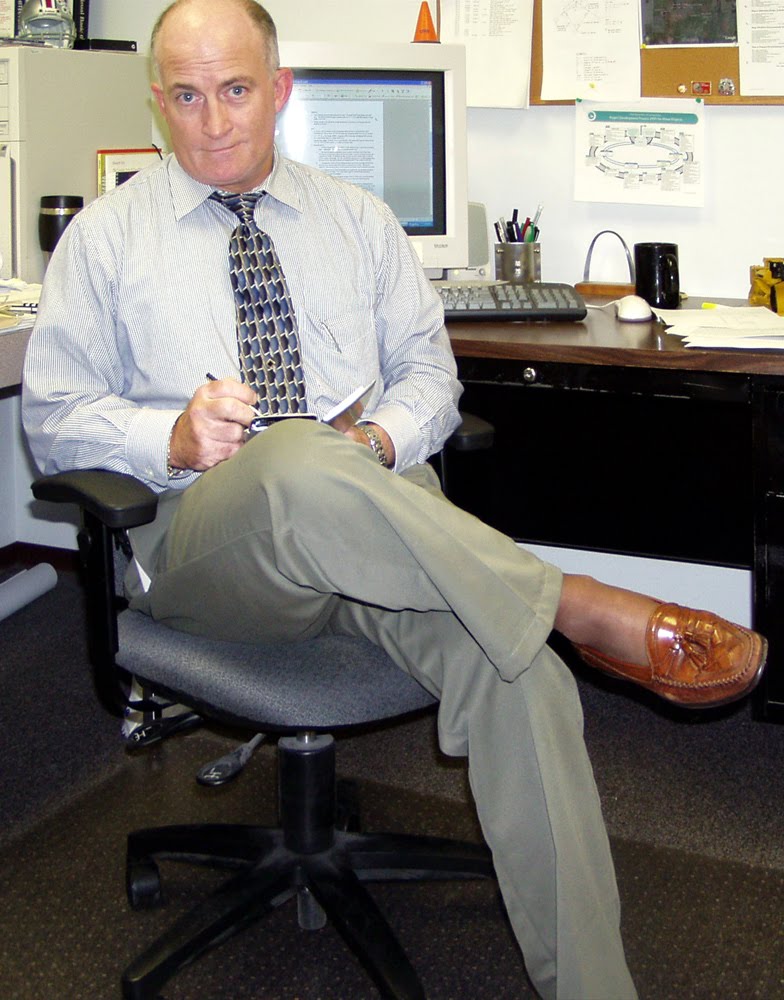 The Nylon Gene: Men's Legwear/Mantyhose Blogsite