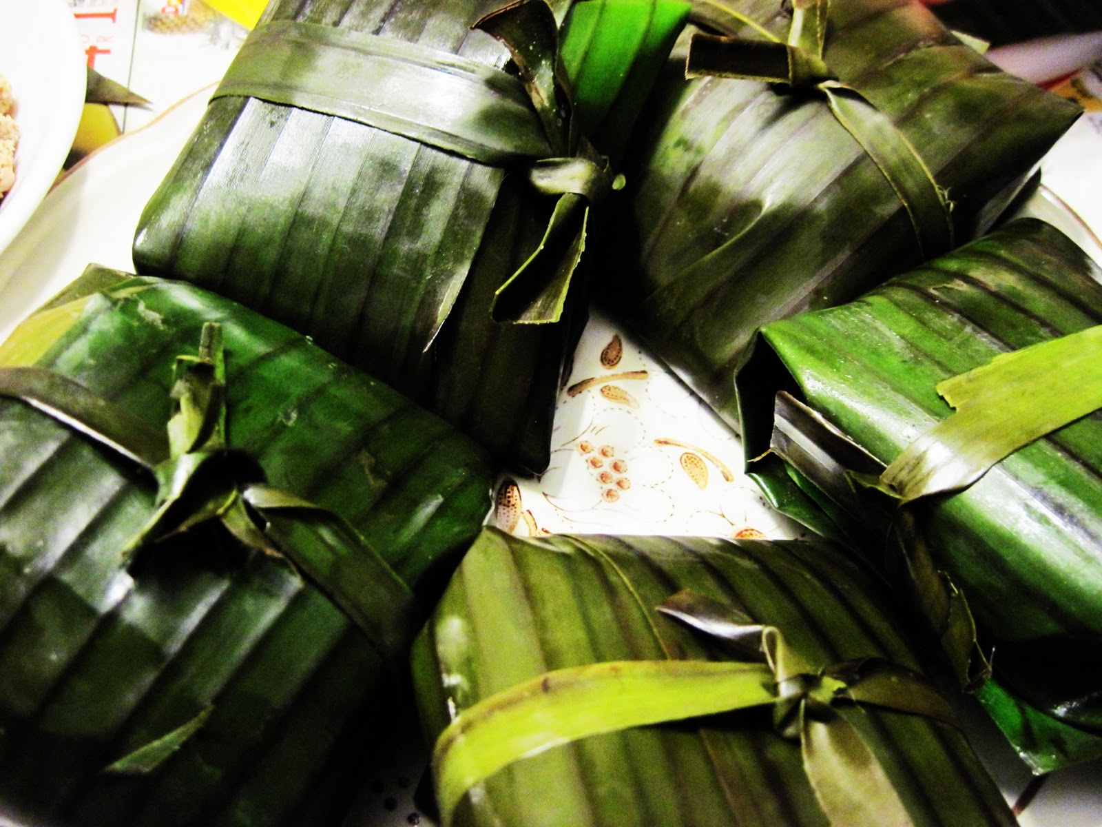 GOSSAMER: Banh Duc Bot Gao